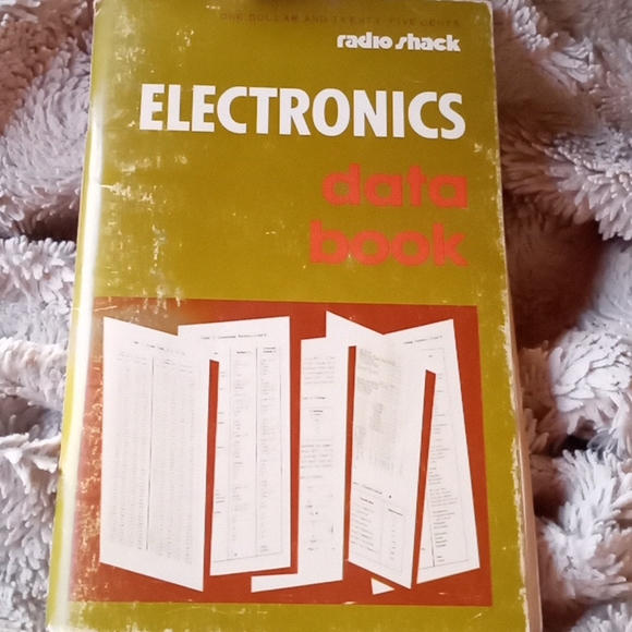 book | Other | Electronics Data Book Radio Shack Copyright 972 Used ...